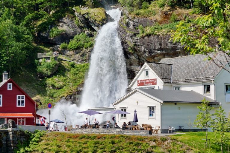 Ya es primavera en los fiordos de Noruega: una ruta de 5 días desde Bergen